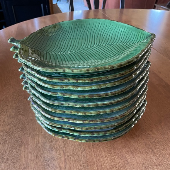 Pottery Barn | Dining | Pottery Barn Tropical Leaf Pattern Plates Set ...